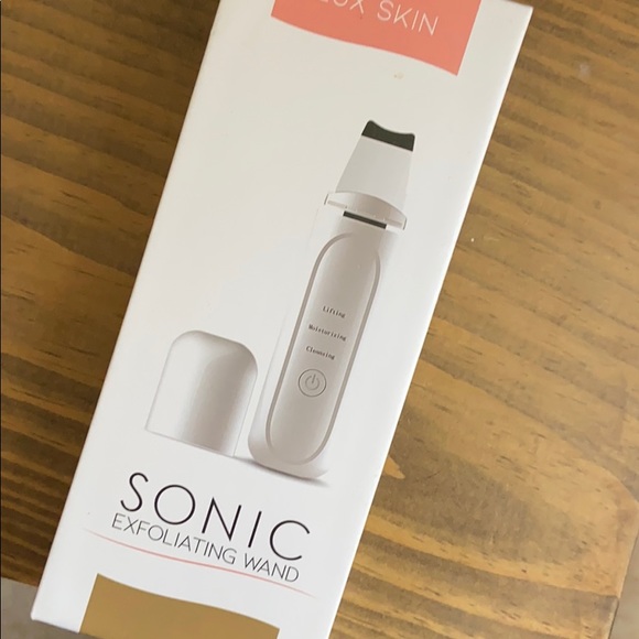 Skincare | Lux Sonic Exfoliating Wand | Poshmark